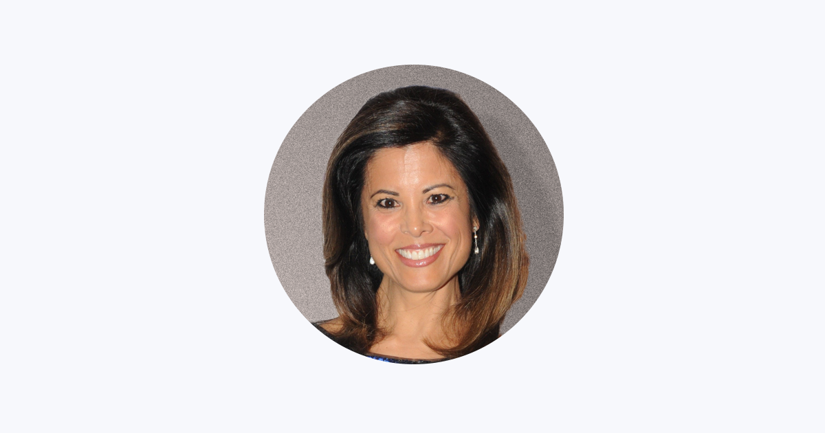 ‎Loni Coombs - Apple