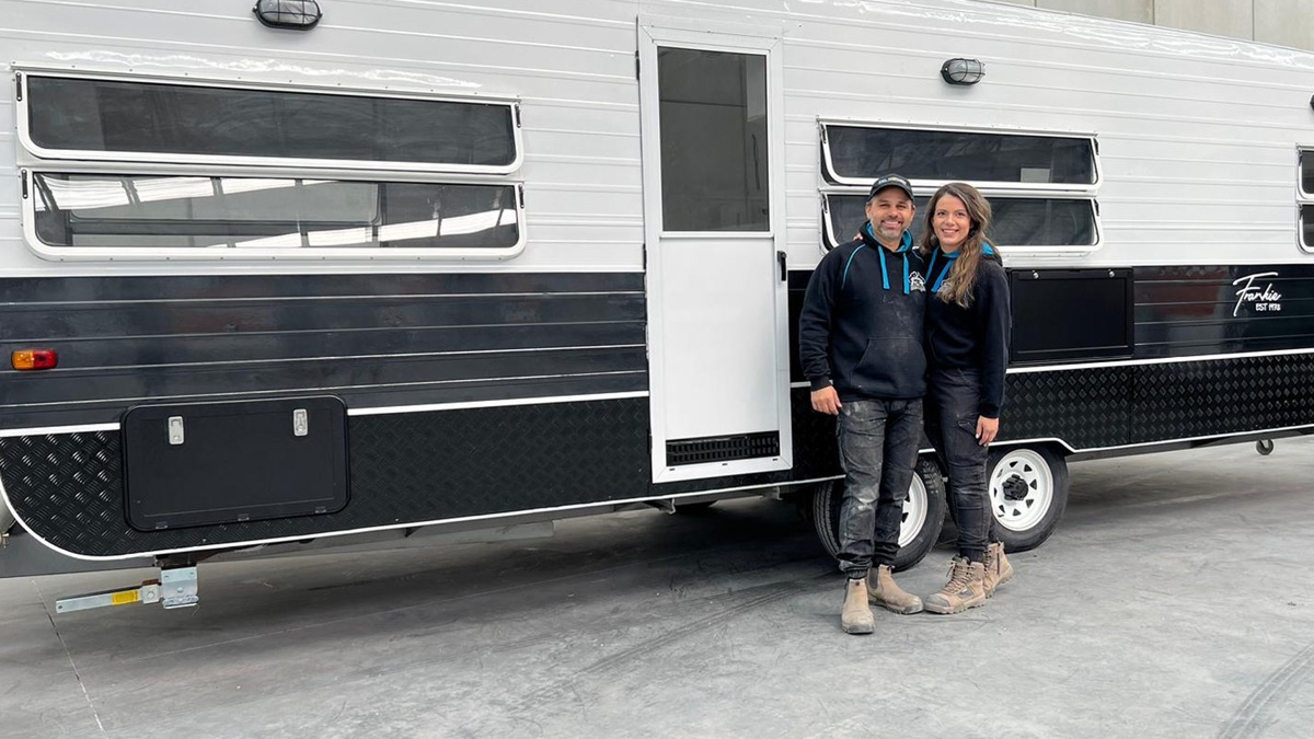 Episode 1 – The Greatest Aussie Caravan (Season 1, Episode 1) - Apple ...