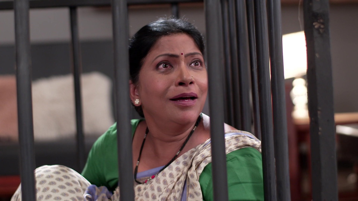 Ishan Traps Vimal, Tatya - Sukh Mhanje Nakki Kay Asta (Season 1, Episode 1252) - Apple TV