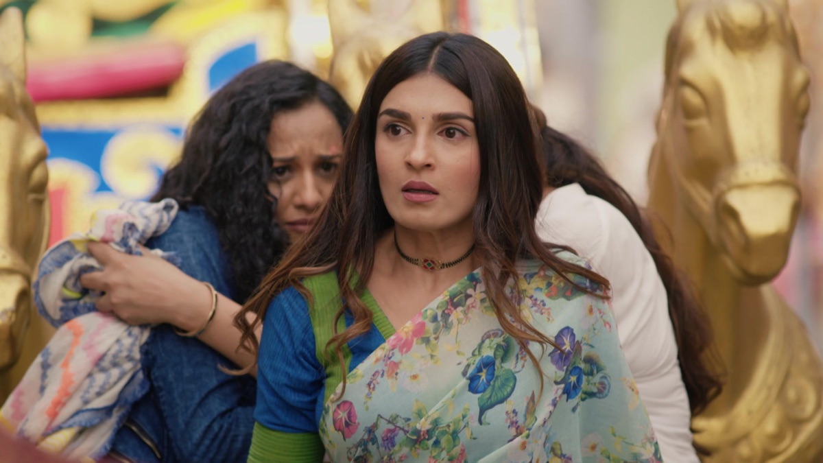 Dhara in a Tough Spot - Pandya Store (Season 1, Episode 781) - Apple TV