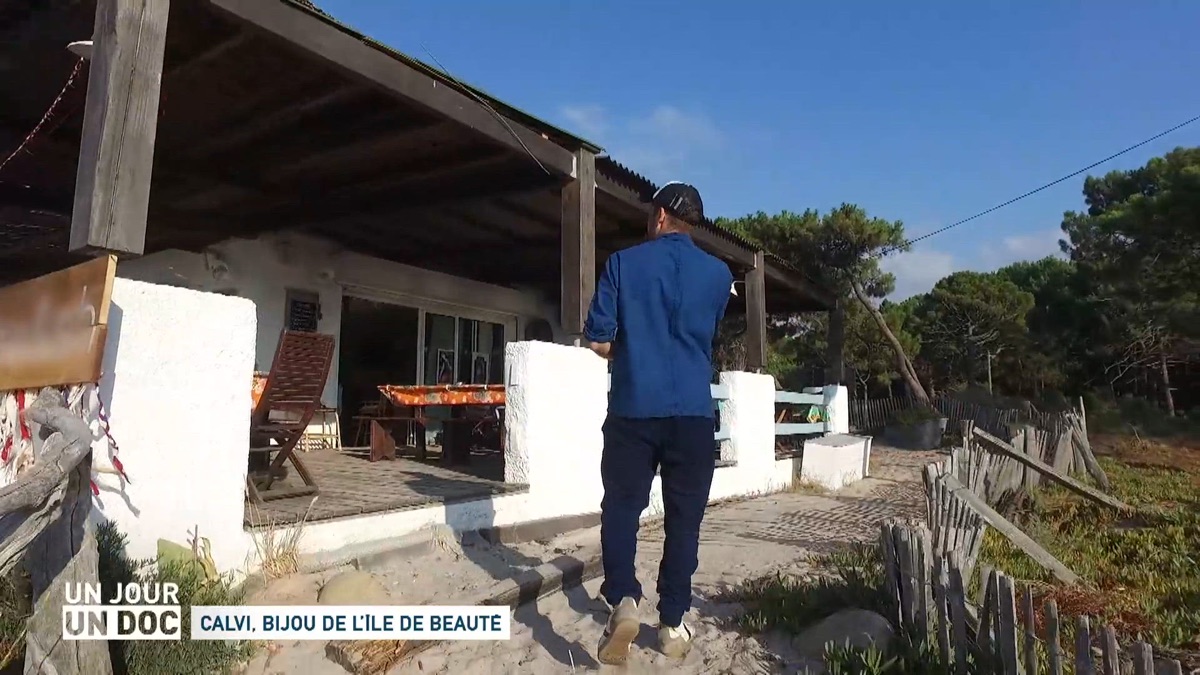 ‎Calvi, bijou de l’Île de Beauté - Un jour, un doc - Apple TV (FR)