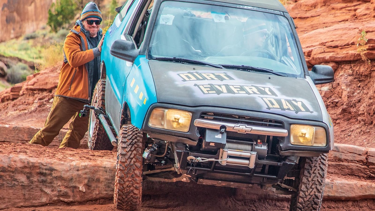 ‎Tiny Tires vs. Big Rocks - Dirt Every Day (Season 11, Episode 4 ...