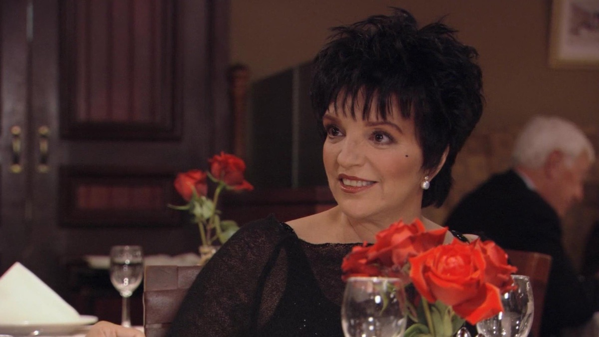‎Burning Love - Arrested Development (Series 2, Episode 9) - Apple TV (ES)