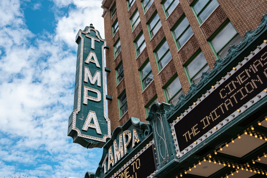 10 Must-Visit Retro Movie Theaters - Apple Maps