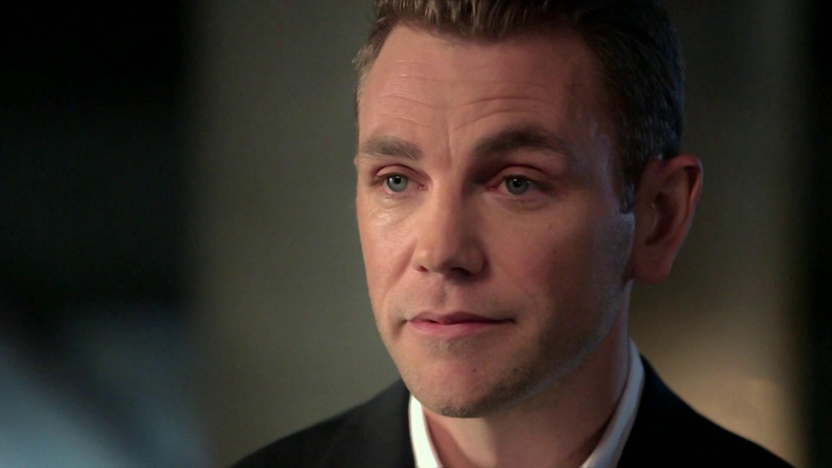 Inside The Hunt for El Chapo - Dateline - Apple TV (CA)