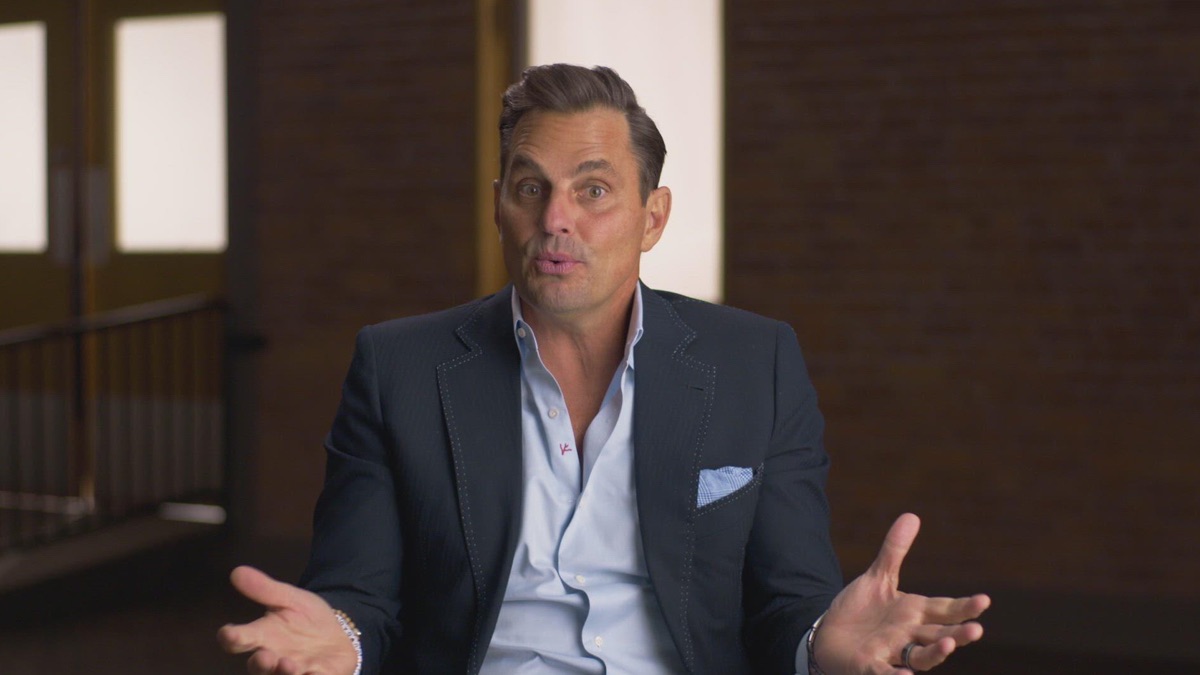 Suite Dreams: Birth of the Modern Hotel - The Mega-Brands That Built ...