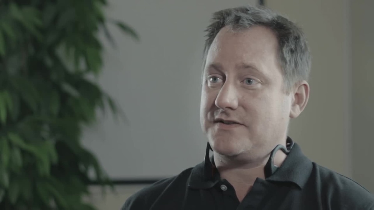 Art Meets Function - Tech Toys (Season 4, Episode 7) - Apple TV