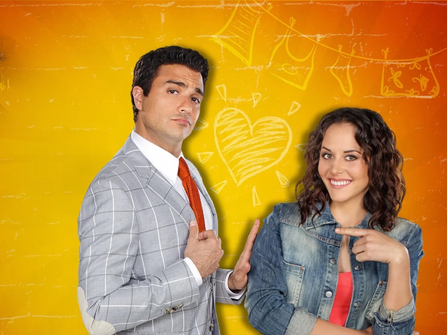 Qué Pobres Tan Ricos - Apple TV (EC)