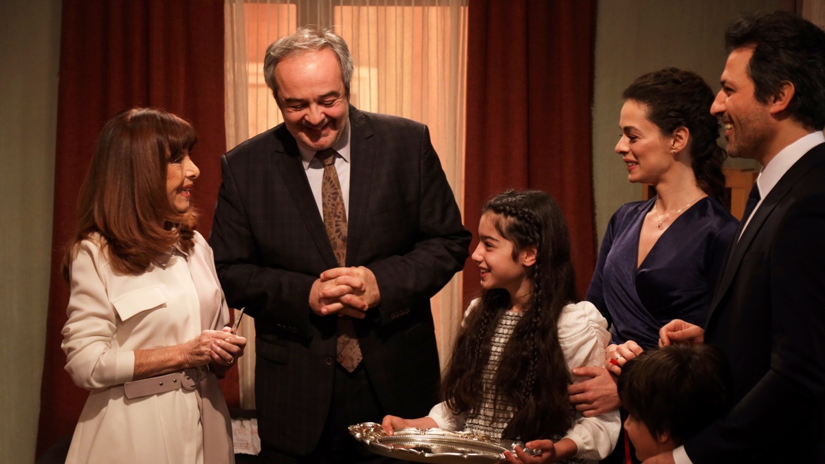 Mujer Capítulo 49 - Mujer (Temporada 3, Episodio 49) - Apple TV (ES)