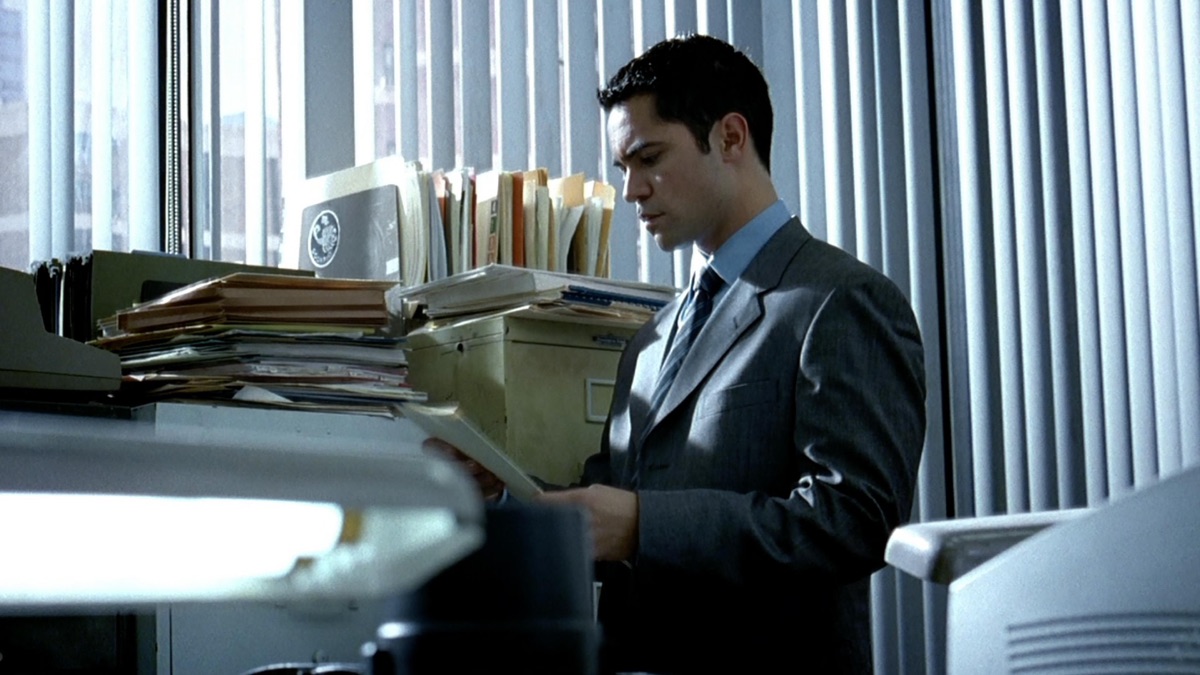 ‎Hitchhiker - Cold Case (Series 1, Episode 10) - Apple TV (ID)