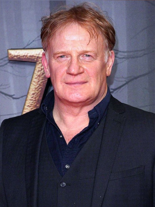 Filme und Sendungen mit Mark Lewis Jones – Apple TV (DE)