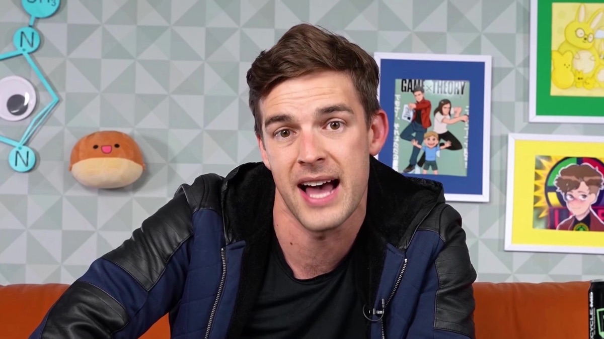 Goldfish Lore / Fanta's Mystery Flavor - Food Theory (Season 4, Episode ...