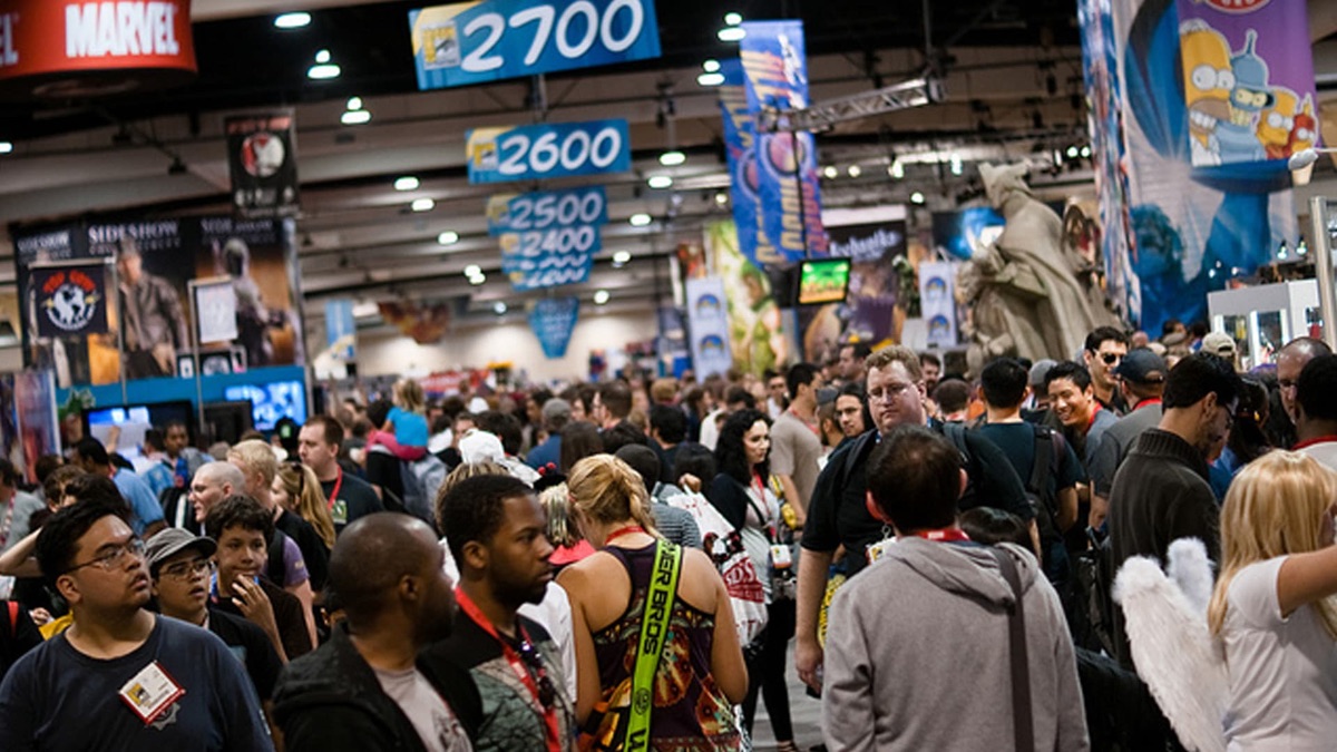 Comic Con Workshop: Fighting the Flash With Kelly Frye | Apple TV