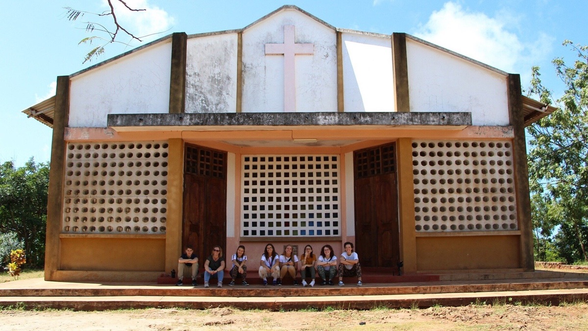 Mambo Poa - Apple TV (IE)