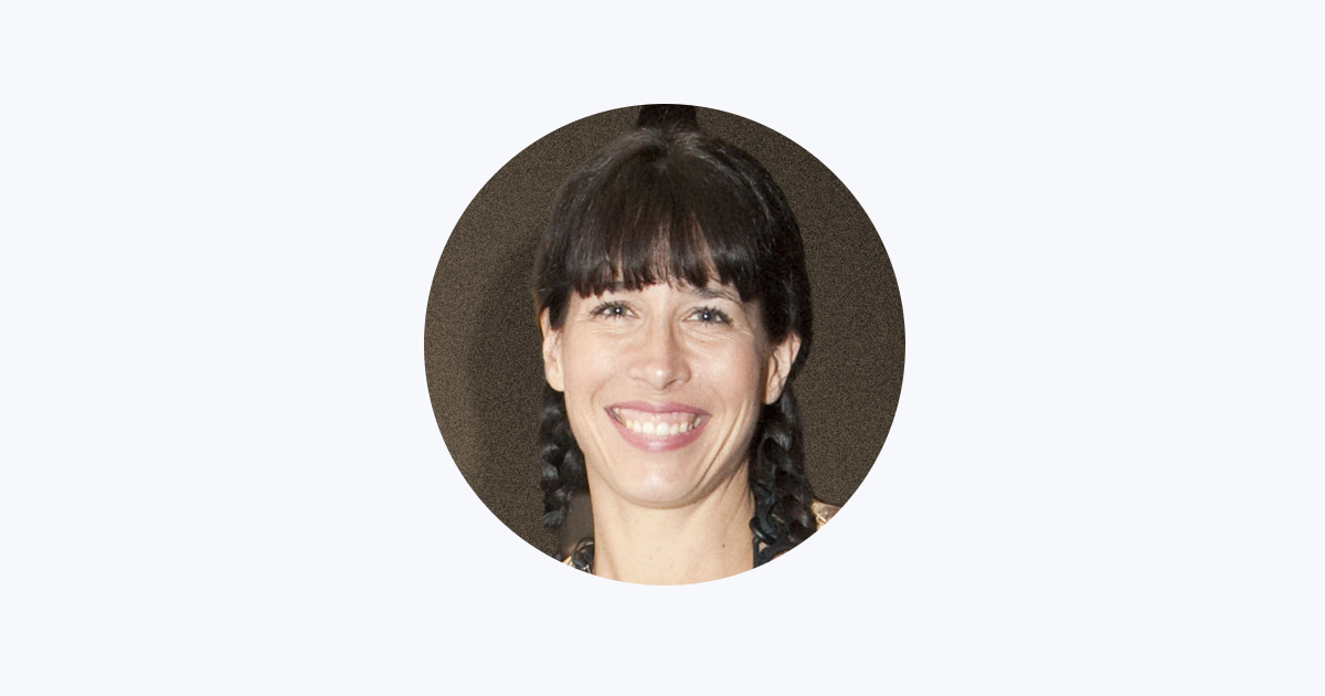 ‎Andrea Menard - Apple