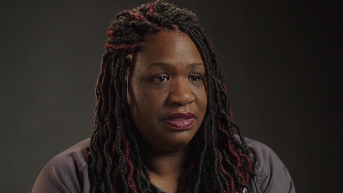 Mamá osa y sus oseznos - Centro de crisis 911 (Temporada 2, Episodio 1 ...