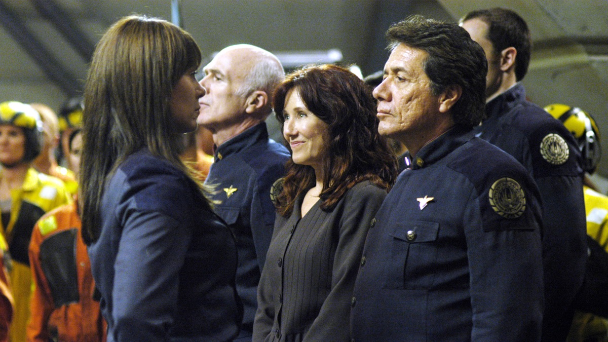 ‎Pegasus - Battlestar Galactica (Series 2, Episode 10) - Apple TV (ES)