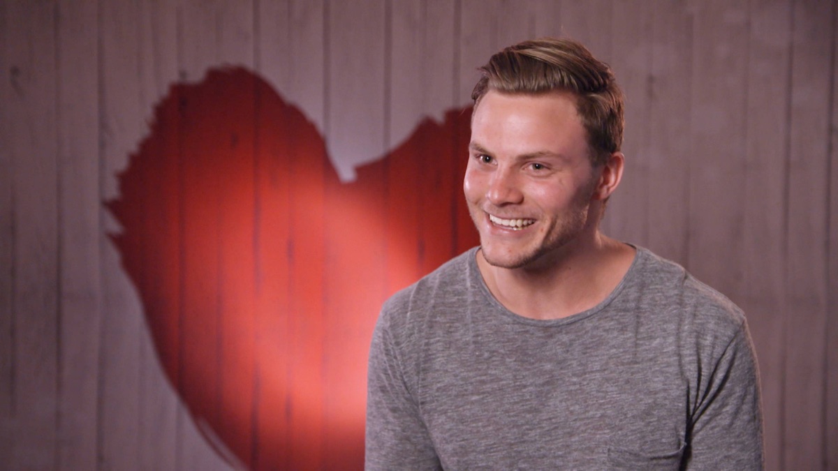 Episode 6 - First Dates (Season 1, Episode 6) - Apple TV