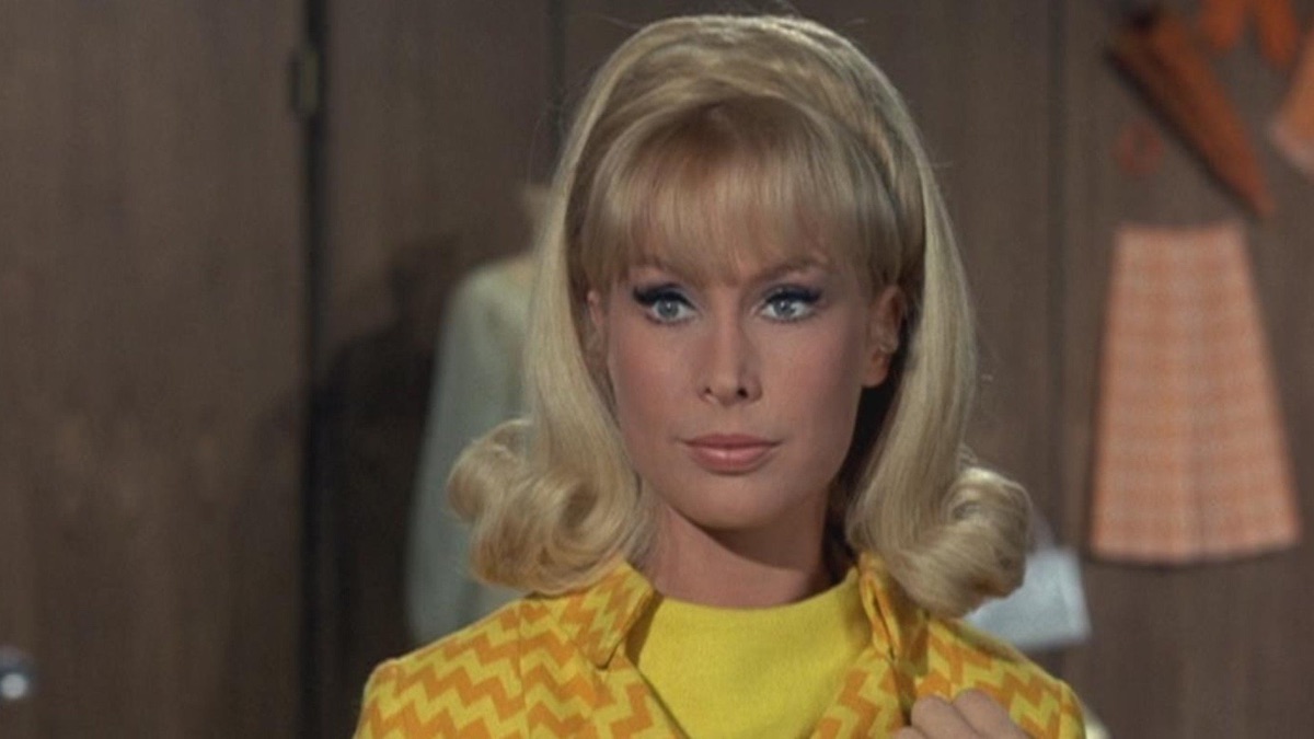 ‎The Mod Party - I Dream of Jeannie (Series 2, Episode 31) - Apple TV (MX)