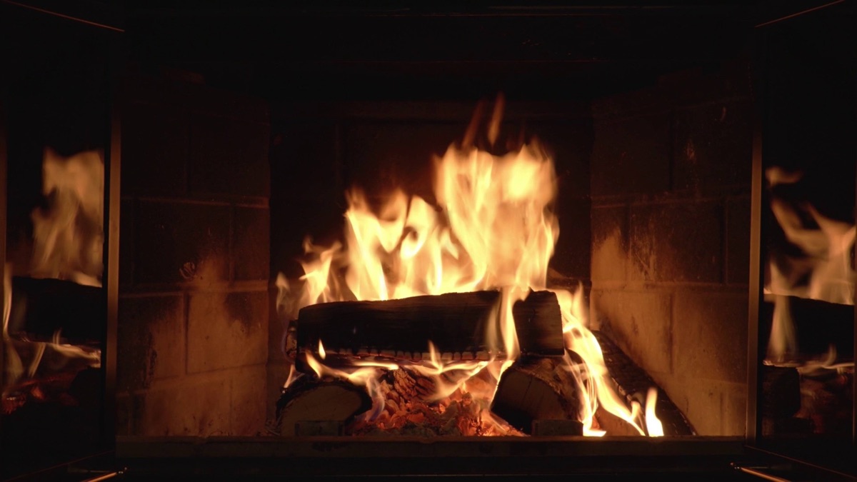 Fireplace, Banff - Apple TV