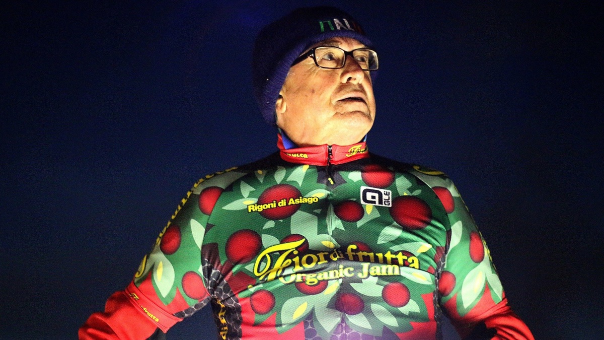 48 Hairpin Bends by Night - Apple TV (CA)