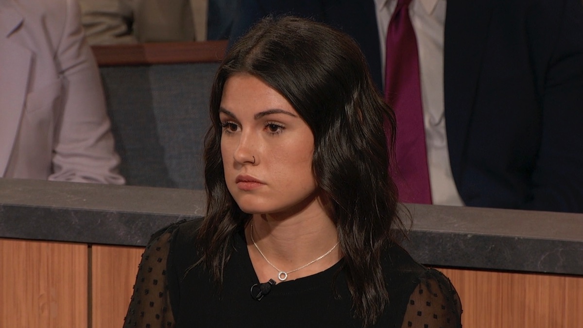 Foster Child's Fire Damage - Judy Justice (Season 3, Episode 22) - Apple TV