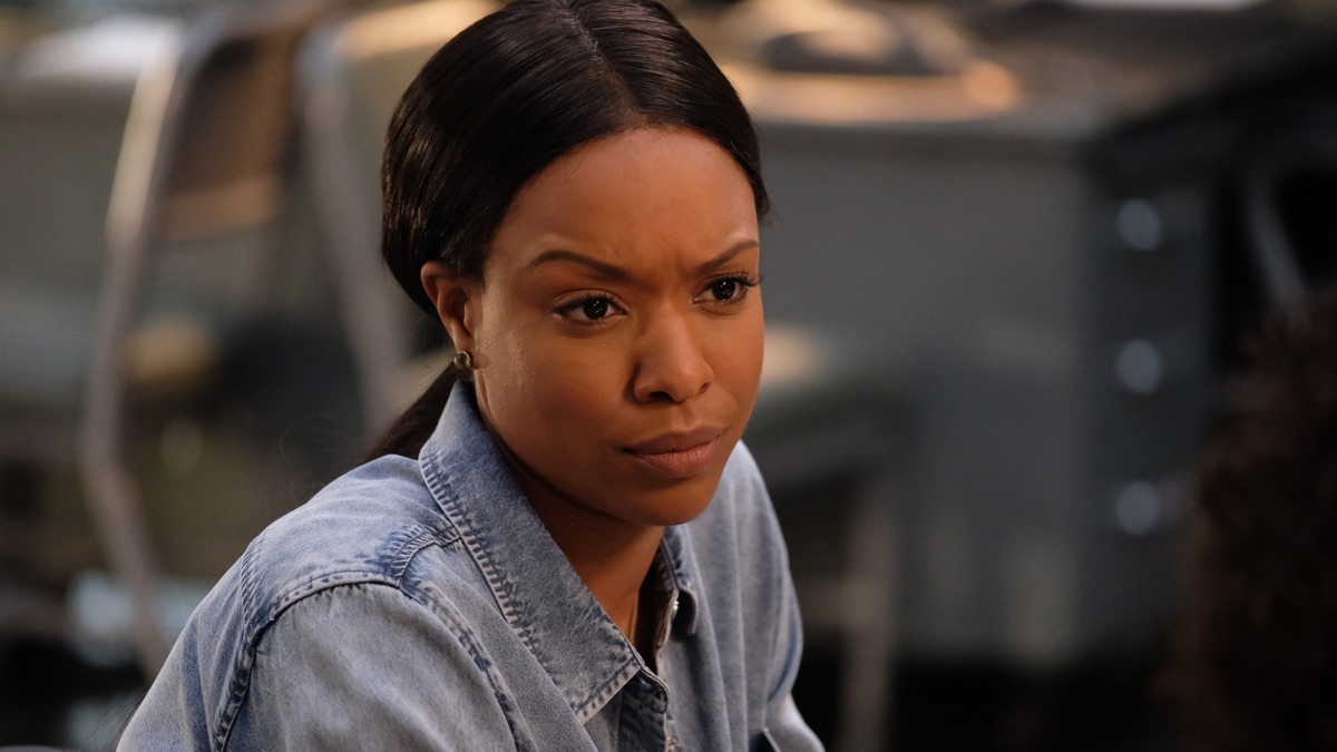 Double Shot of Baileys – Lethal Weapon (Season 2, Episode 14) - Apple TV (AU)