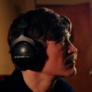 Signal Fire - Seafret: Song Lyrics, Music Videos & Concerts