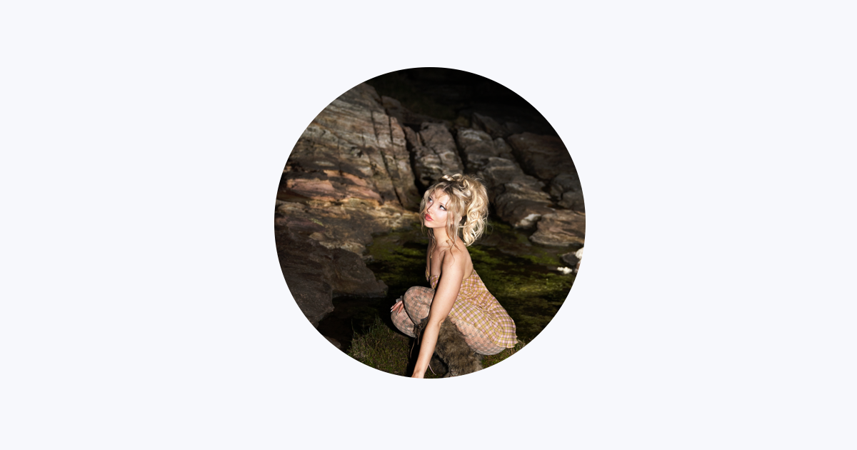 ‎Larissa Lambert - Apple Music