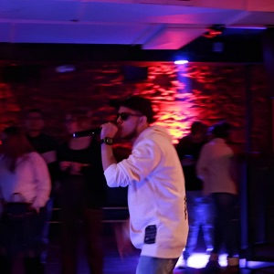 Switch (feat. tanner!) [MXNT Remix] - estuardo.: Song Lyrics, Music ...