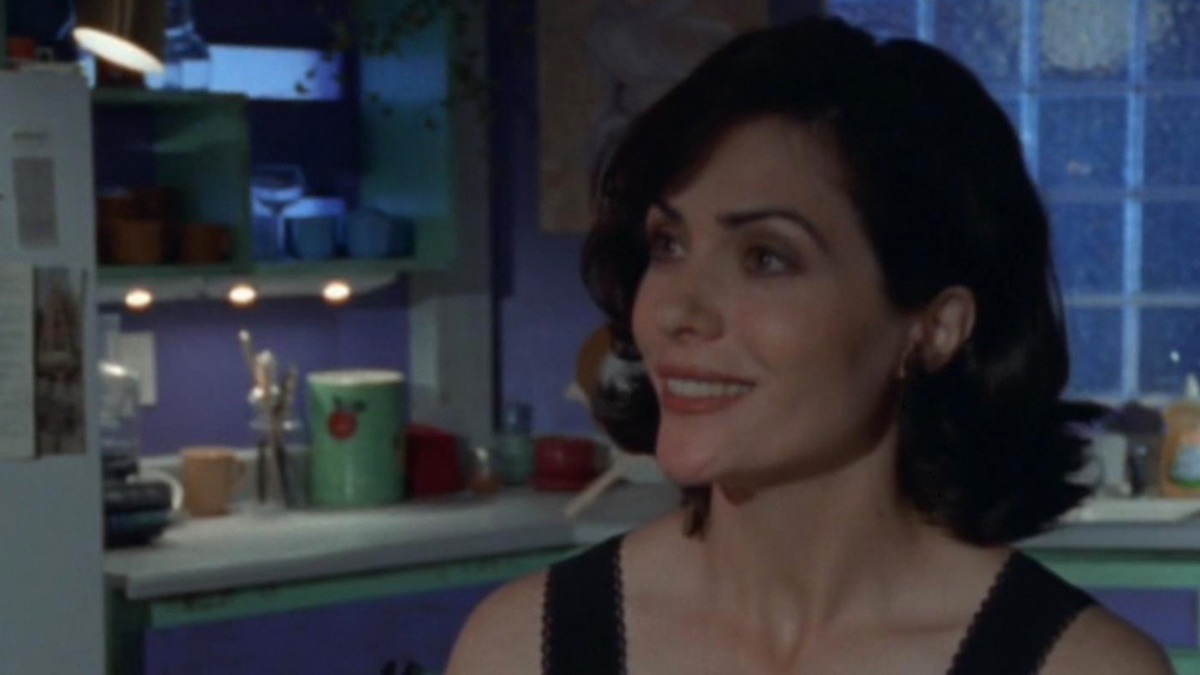 ‎Cruz Control - Pacific Blue (Series 4, Episode 12) - Apple TV (UK)