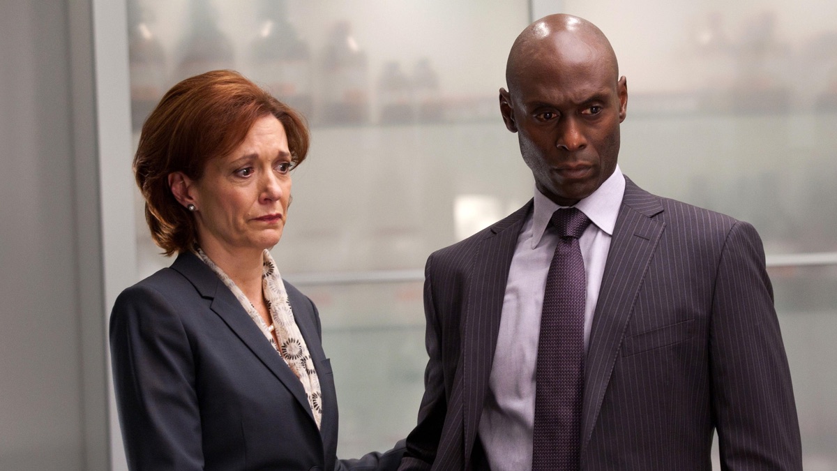 ‎4. Do Shapeshifters Dream Of Electric Sheep? – Fringe (Season 3 ...