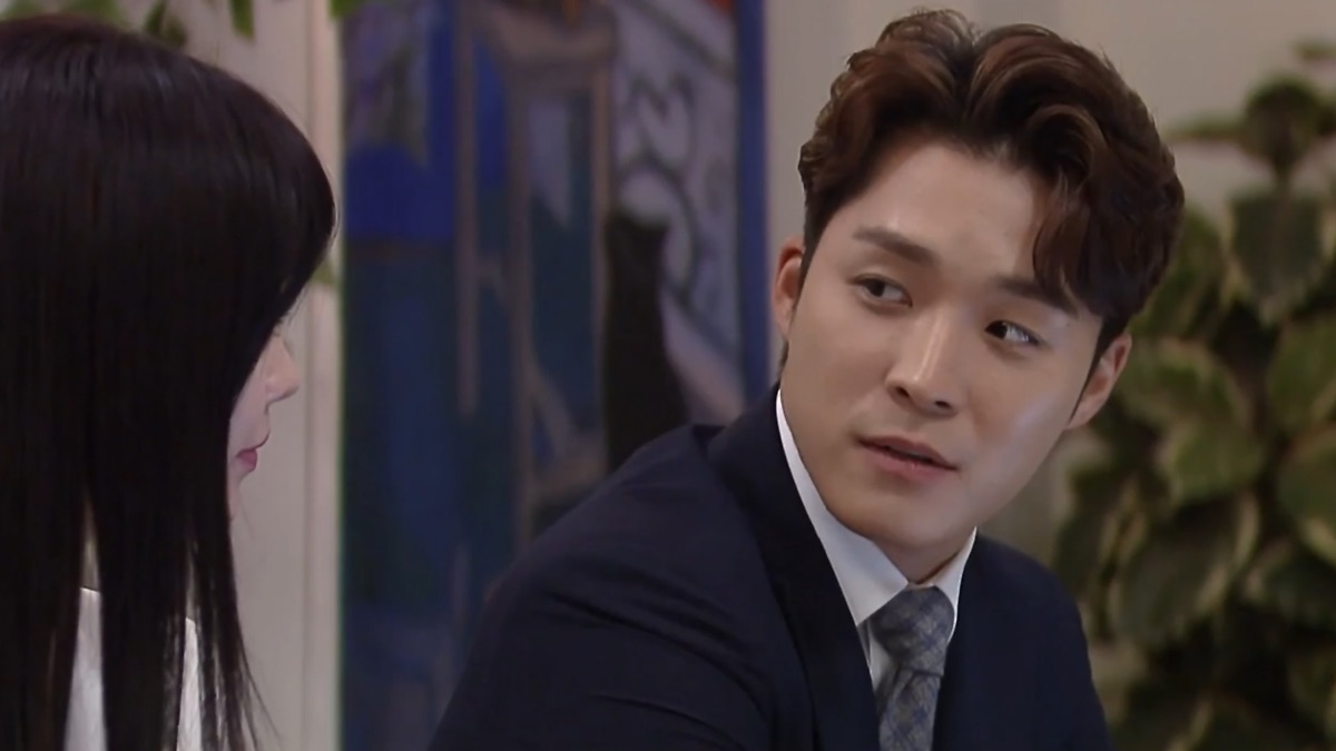 Phoenix 2020 - Phoenix (Season 1, Episode 38) - Apple TV