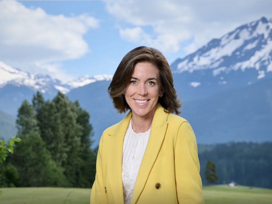 Sarah's Mountain Escape - Apple TV (CA)