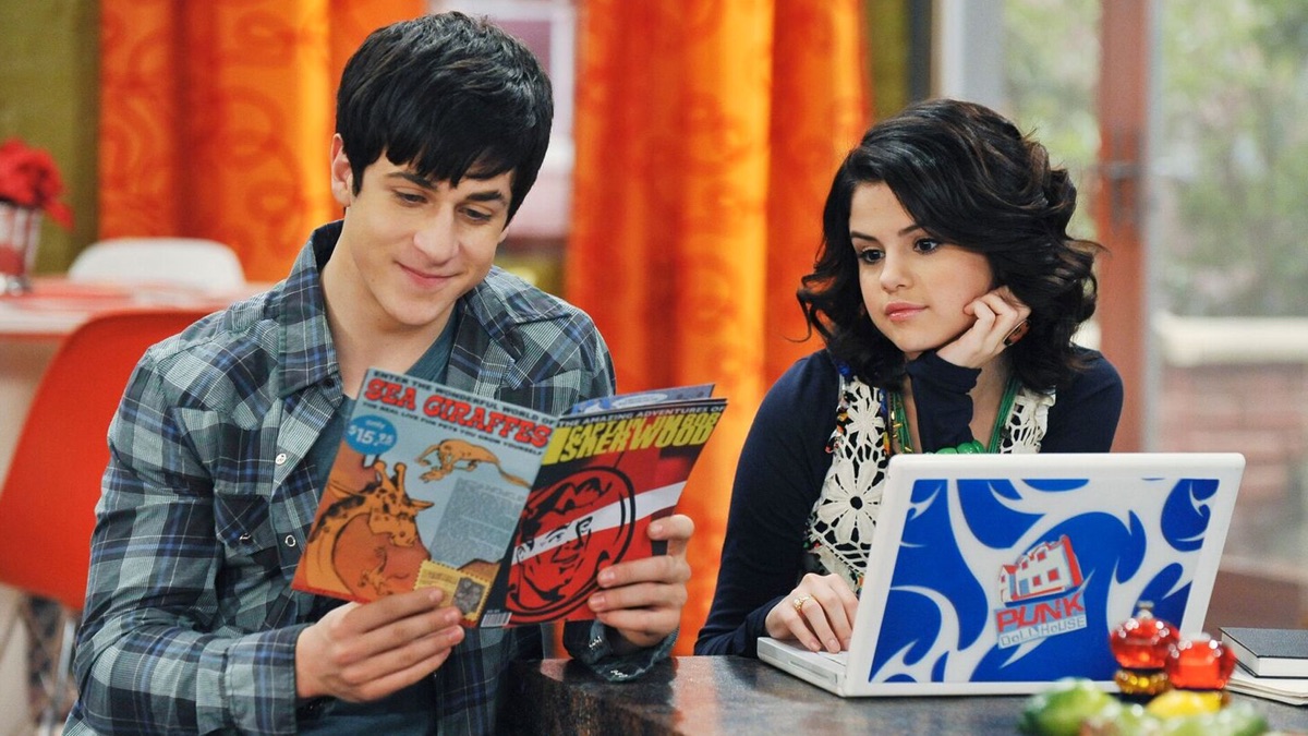 Mason From Wizards Of Waverly Place As A Werewolf