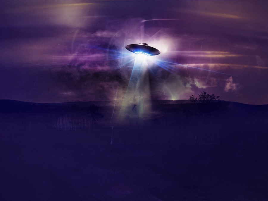 UFO Conspiracy: Hunt for the Truth - Apple TV