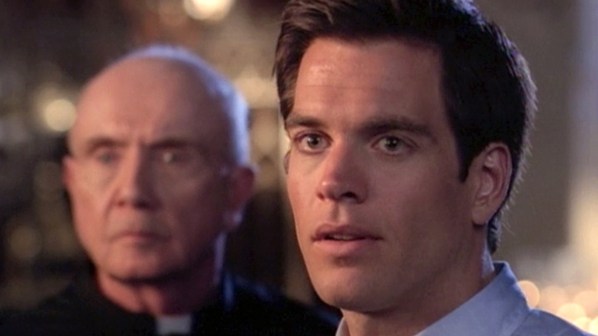 When Bad Warlocks Go Good – Charmed (Season 1, Episode 18) - Apple TV (AU)