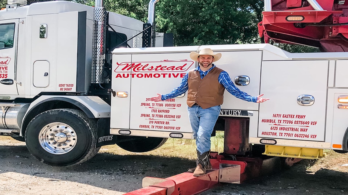 Real Tow Trucks for Kids - Huge Machines & Cool Vehicles With Cowboy ...