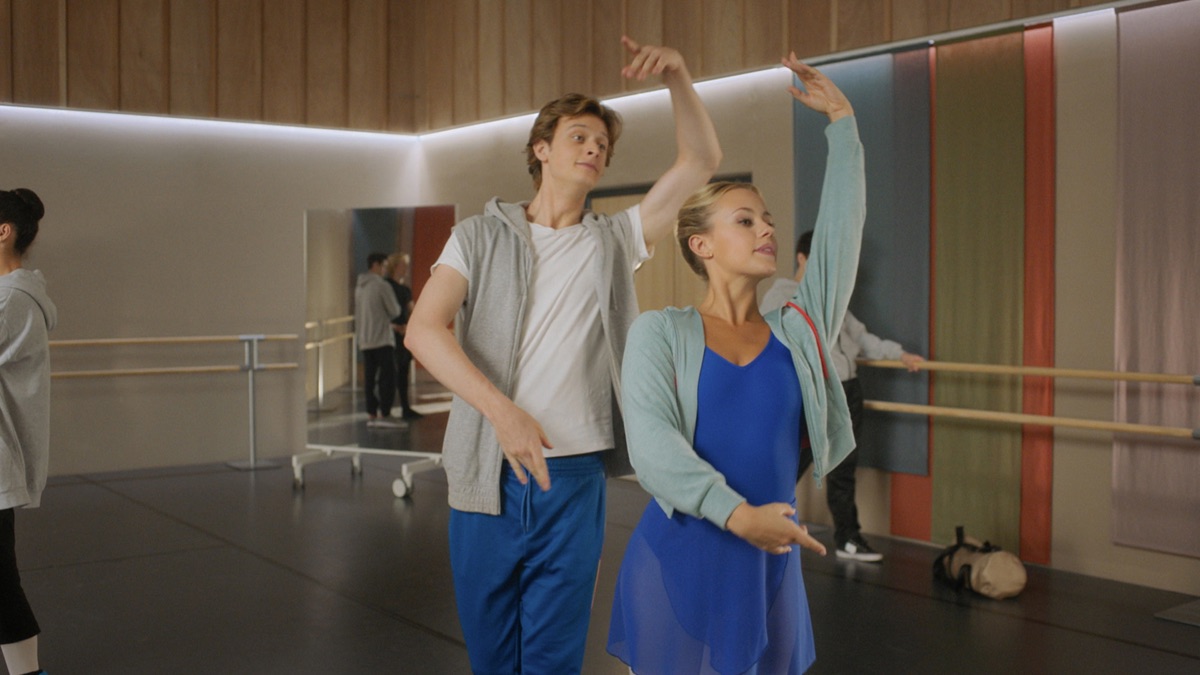 En parejas - Encuéntrame en París (temporada 3, episodio 3) - Apple TV (VE)