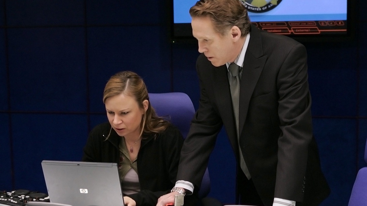 ‎3:00 A.M. - 4:00 A.M. - 24 (Series 5, Episode 21) - Apple TV (NO)