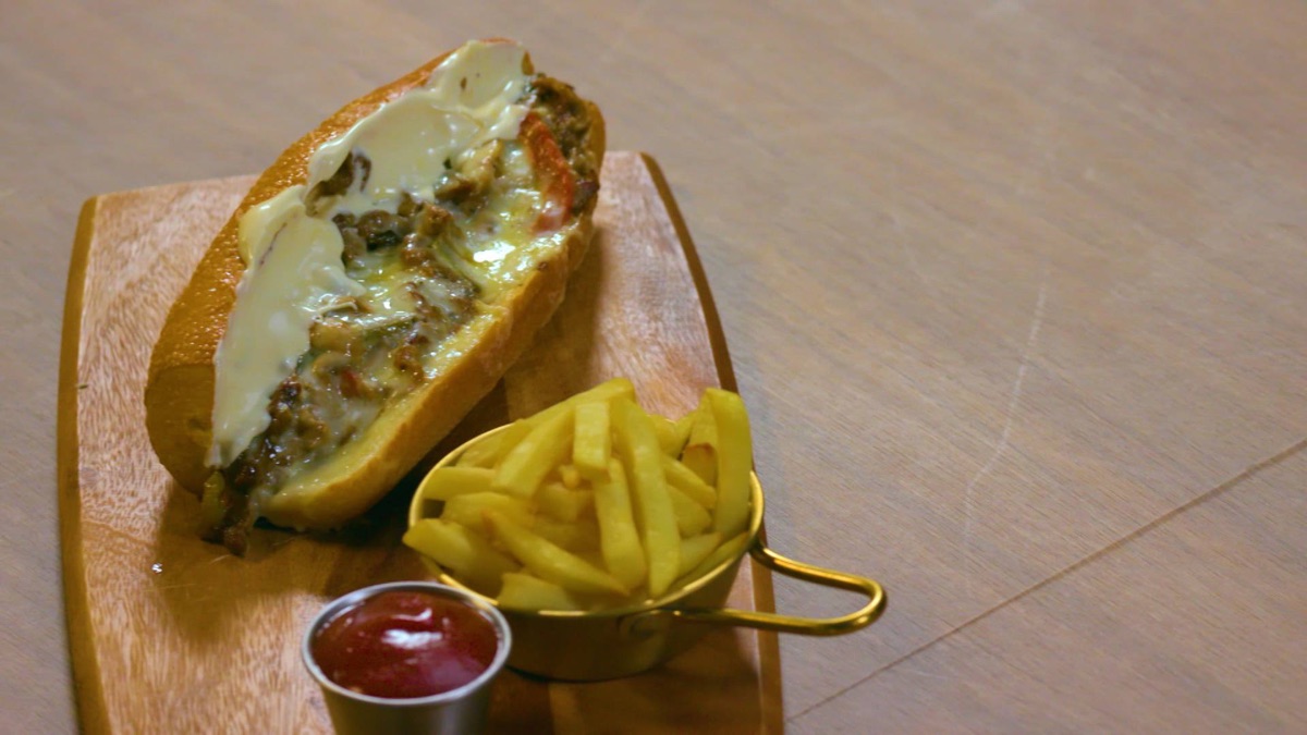 ‎Episode 6 - Kitchen Tales: Street Food (Series 2, Episode 6) - Apple ...