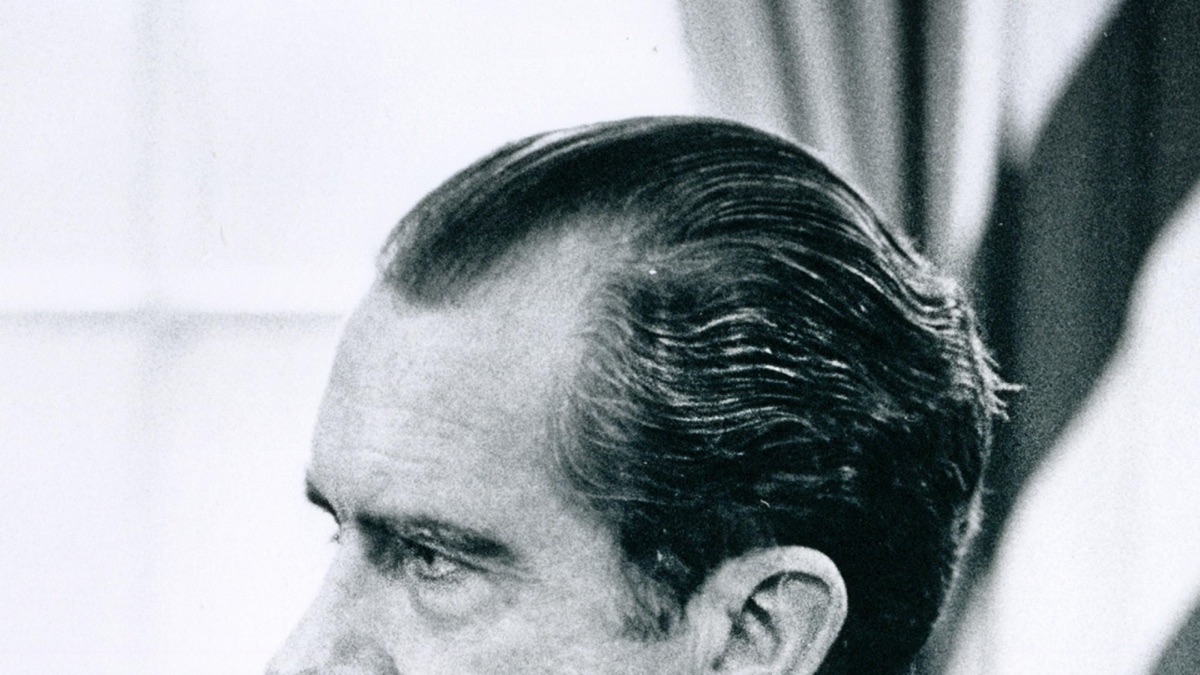 ‎Nixon by Nixon: In His Own Words - Apple TV