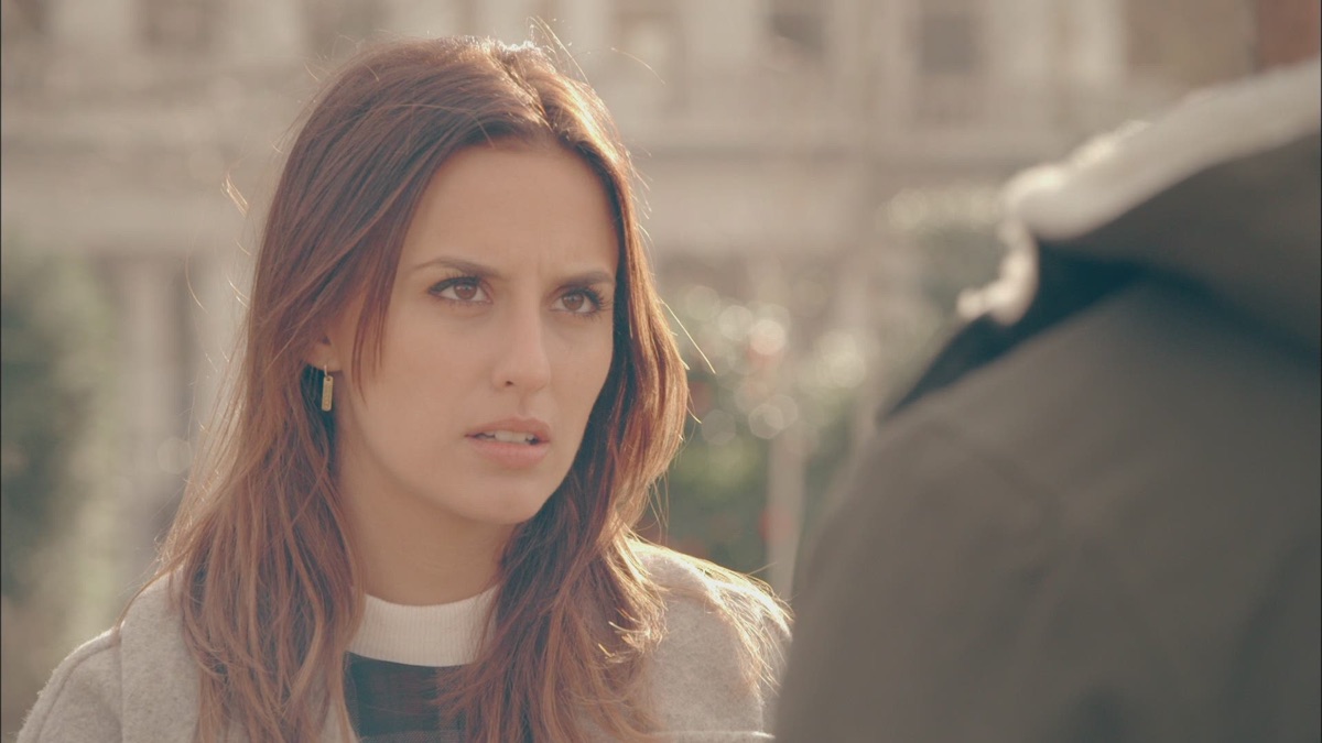 A mamá le gusta sacarse las tetas cuando está borracha... - Made in ...