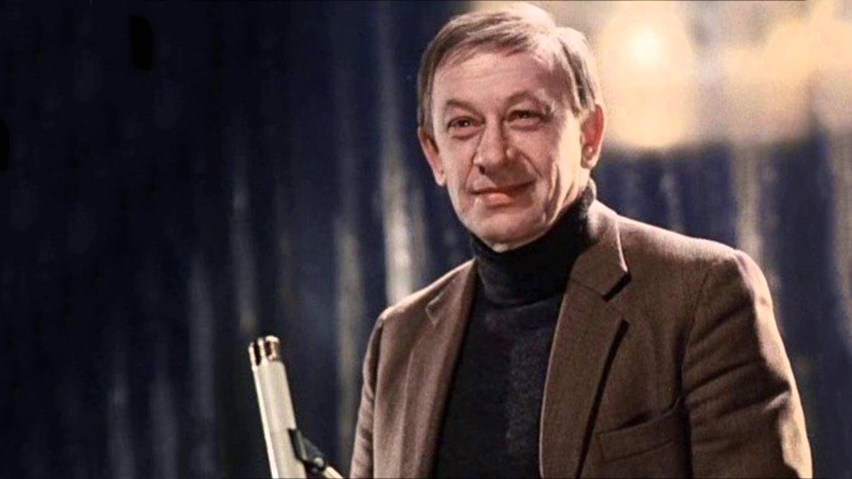 Winter Evening in Gagra - Apple TV