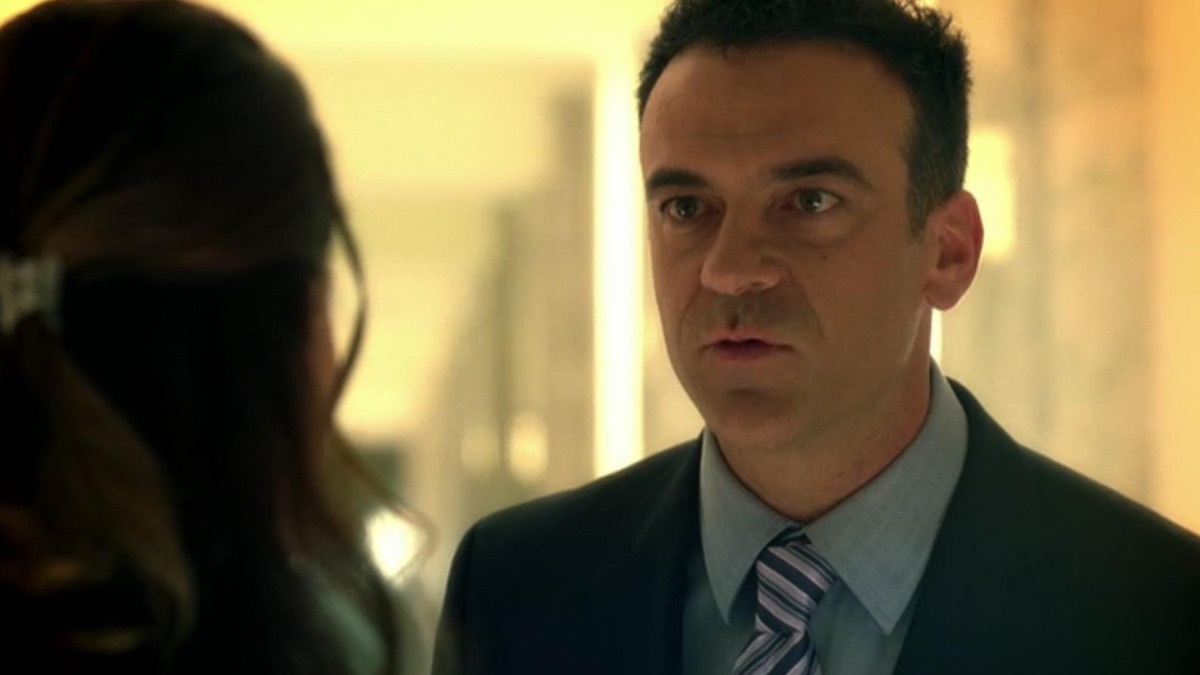 Custodia - Flashpoint (Temporada 3, Episodio 4) - Apple TV (ES)