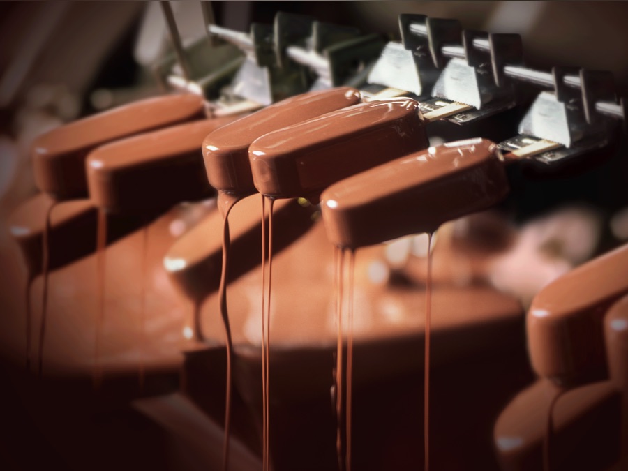 Inside the Factory - Apple TV (DE)