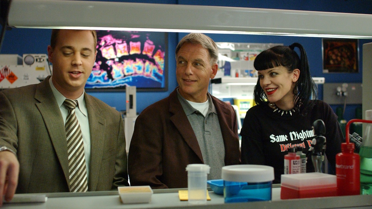 An Eye For An Eye - NCIS (Season 2, Episode 17) - Apple TV