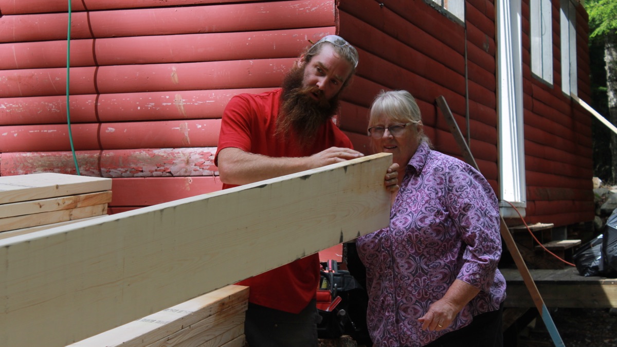 The Morrill Family Bunkhouse - Maine Cabin Masters (Series 2, Episode 8 ...