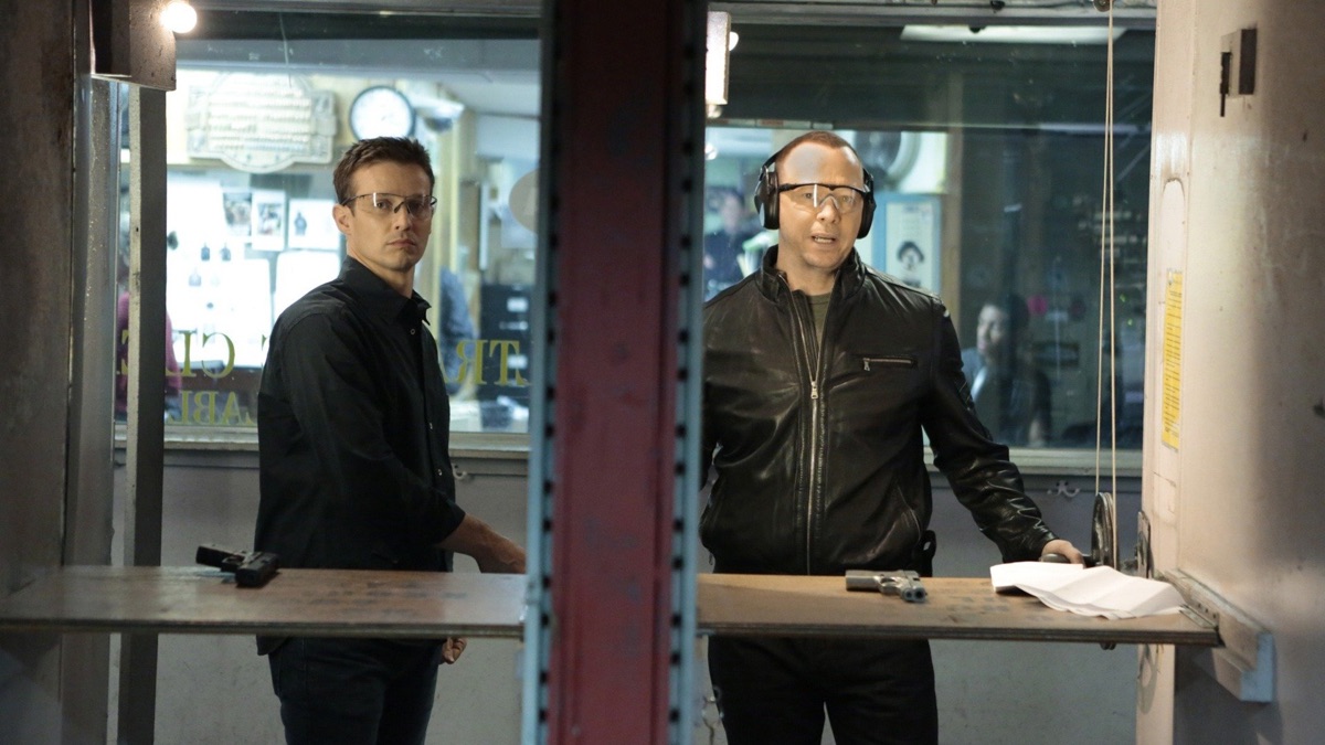 Friends in Need - Blue Bloods (Series 6, Episode 17) - Apple TV (FI)