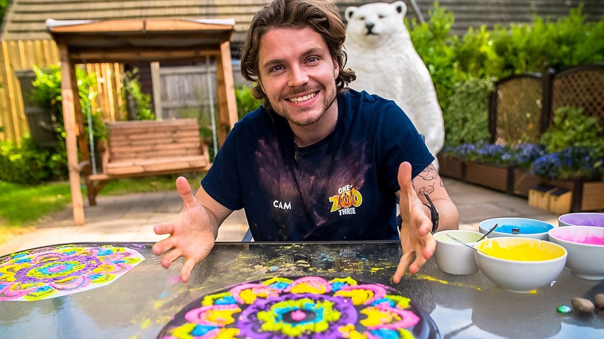 One Zoo Three - Apple TV (UK)